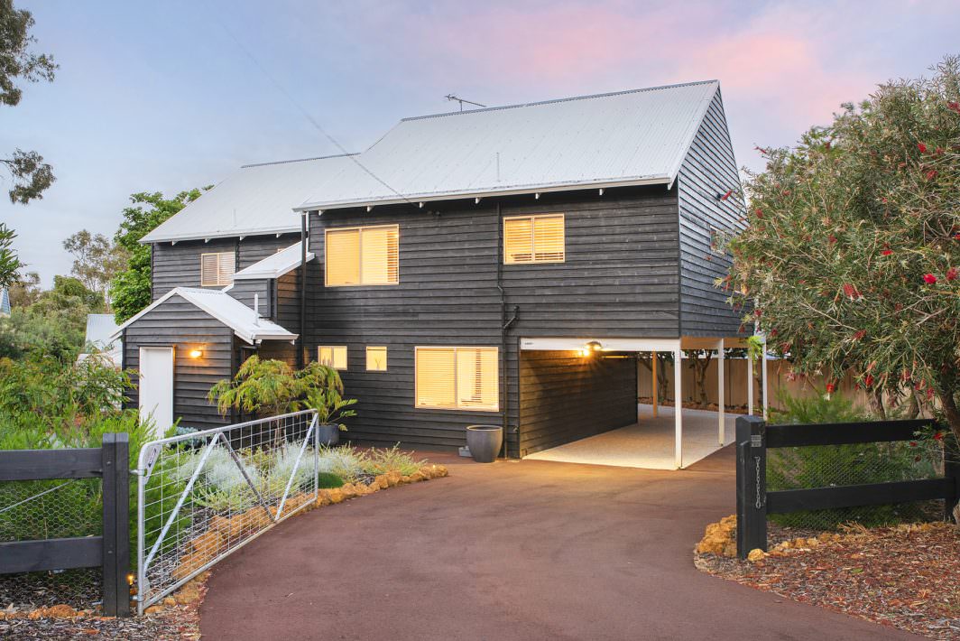 Eagle Bay Holiday Homes | Eagle Bay Accommodation